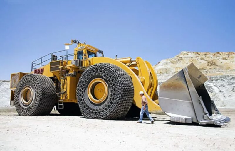 Worlds Biggest Wheel Loader